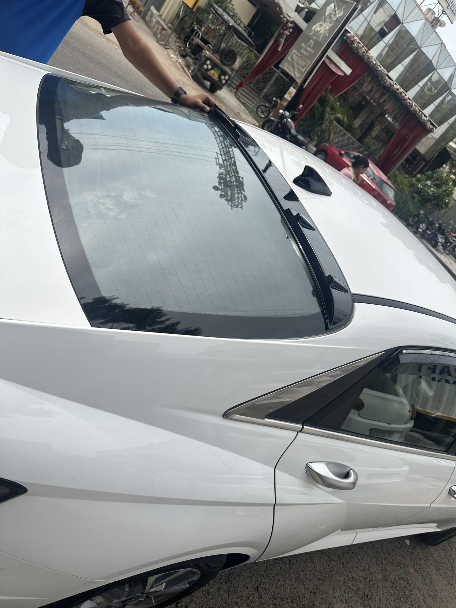 Hyundai Verna 2023 onwards Roof spoiler - PIT ZONE